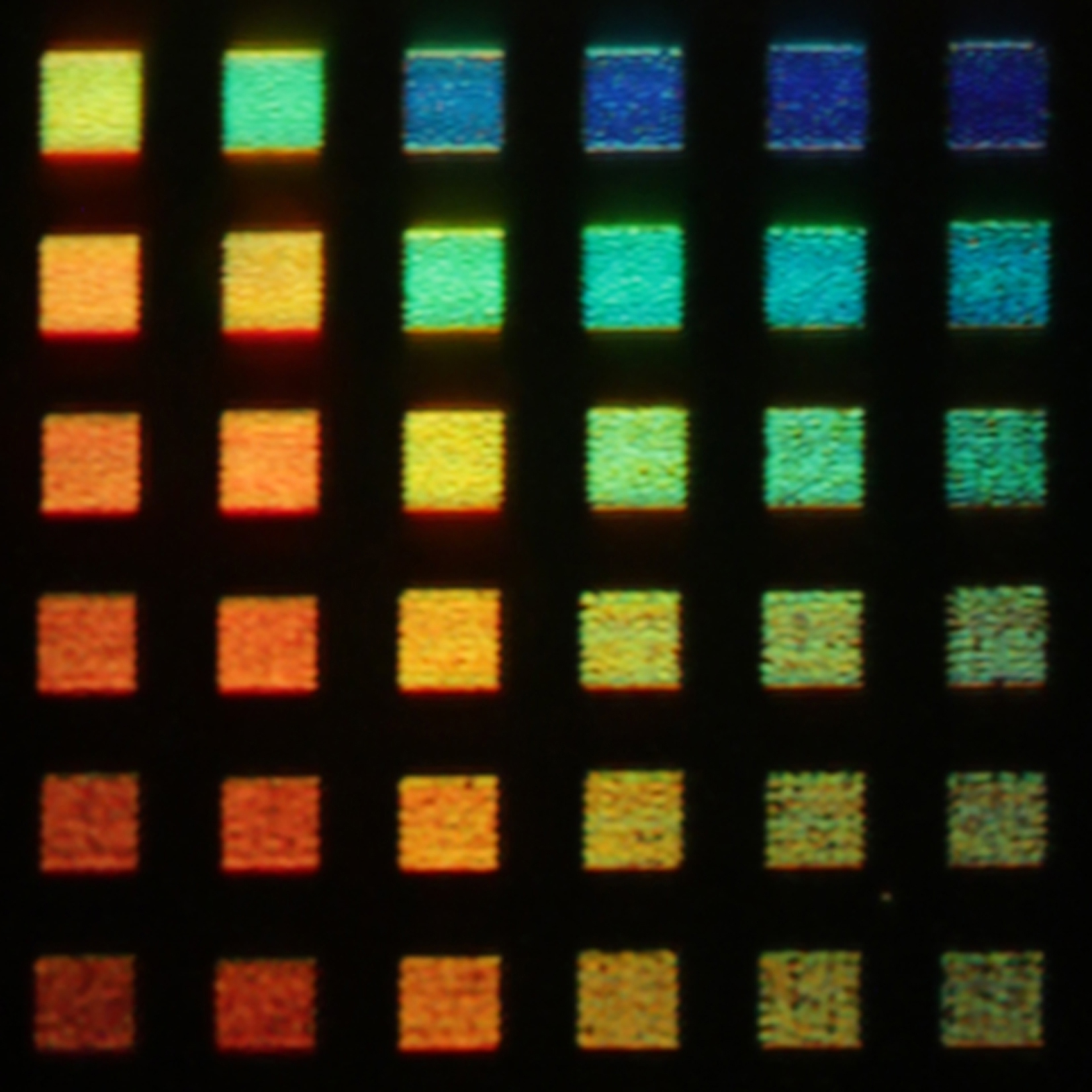 Nanotech research makes colour displays "squid-like" | Electronics Weekly