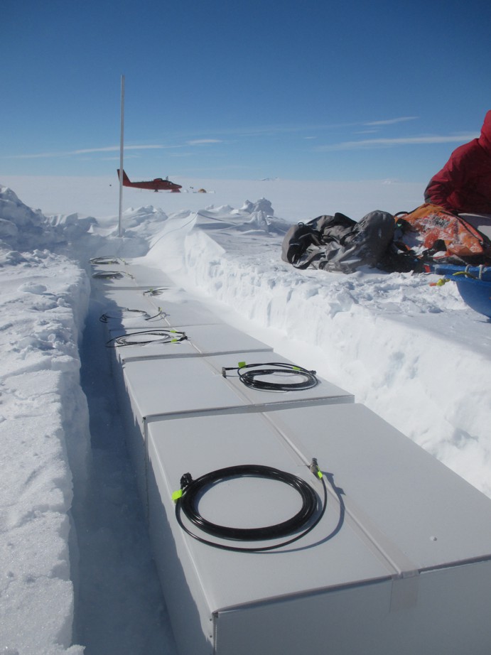 Radar probes through 2 miles of Antarctic ice | Electronics Weekly