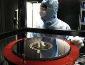 Lens grinding video is a techie treat | Electronics Weekly