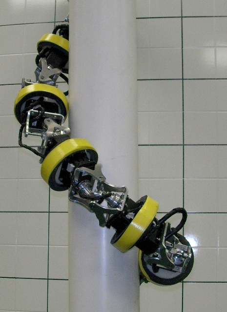 Snake robot climbs, but not like a snake | Electronics Weekly