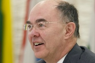 Economy needs "vital" RF engineers, says Sir Martin Sweeting ...