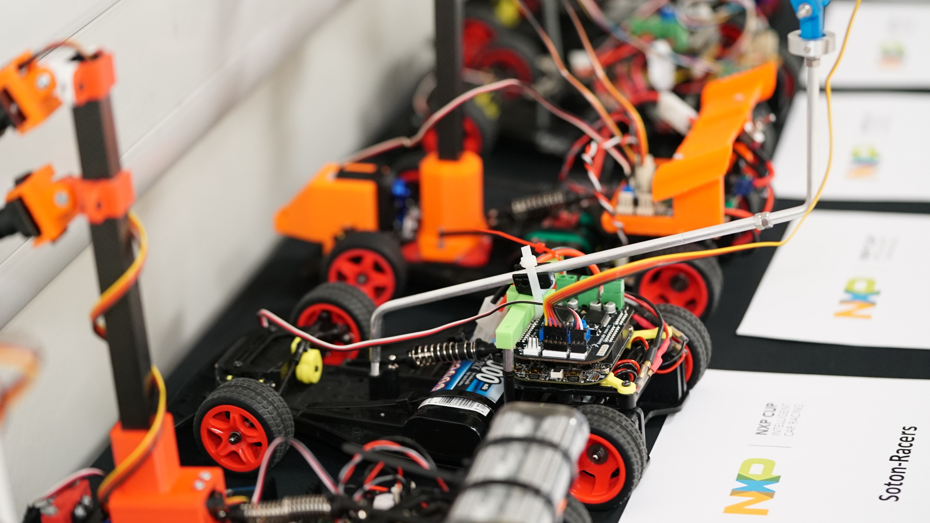 Sheffield University smart car scoops NXP Cup 2016