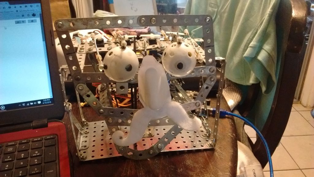 Students get a head start with cheeky animatronics | Electronics Weekly