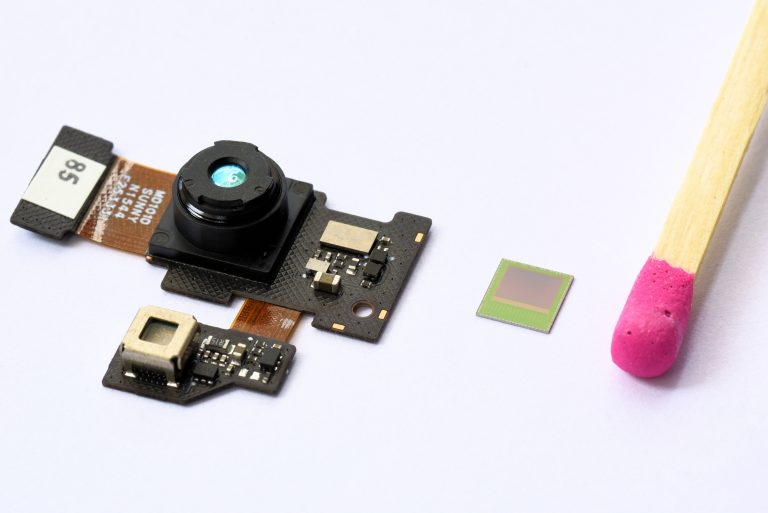 Infineon chip adds augmented reality to smartphone | Electronics Weekly