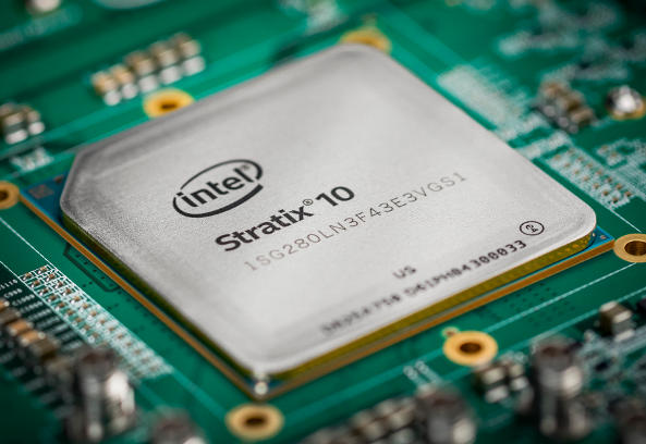 Intel samples Stratix 10 for data centres and networking | Electronics Weekly
