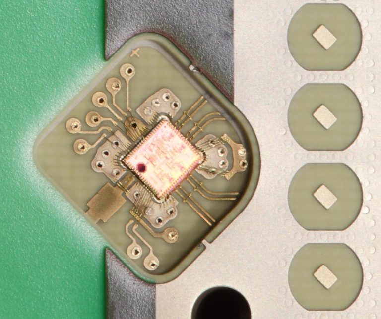 Millimetre-wave scanners protect our privacy in airports | Electronics ...