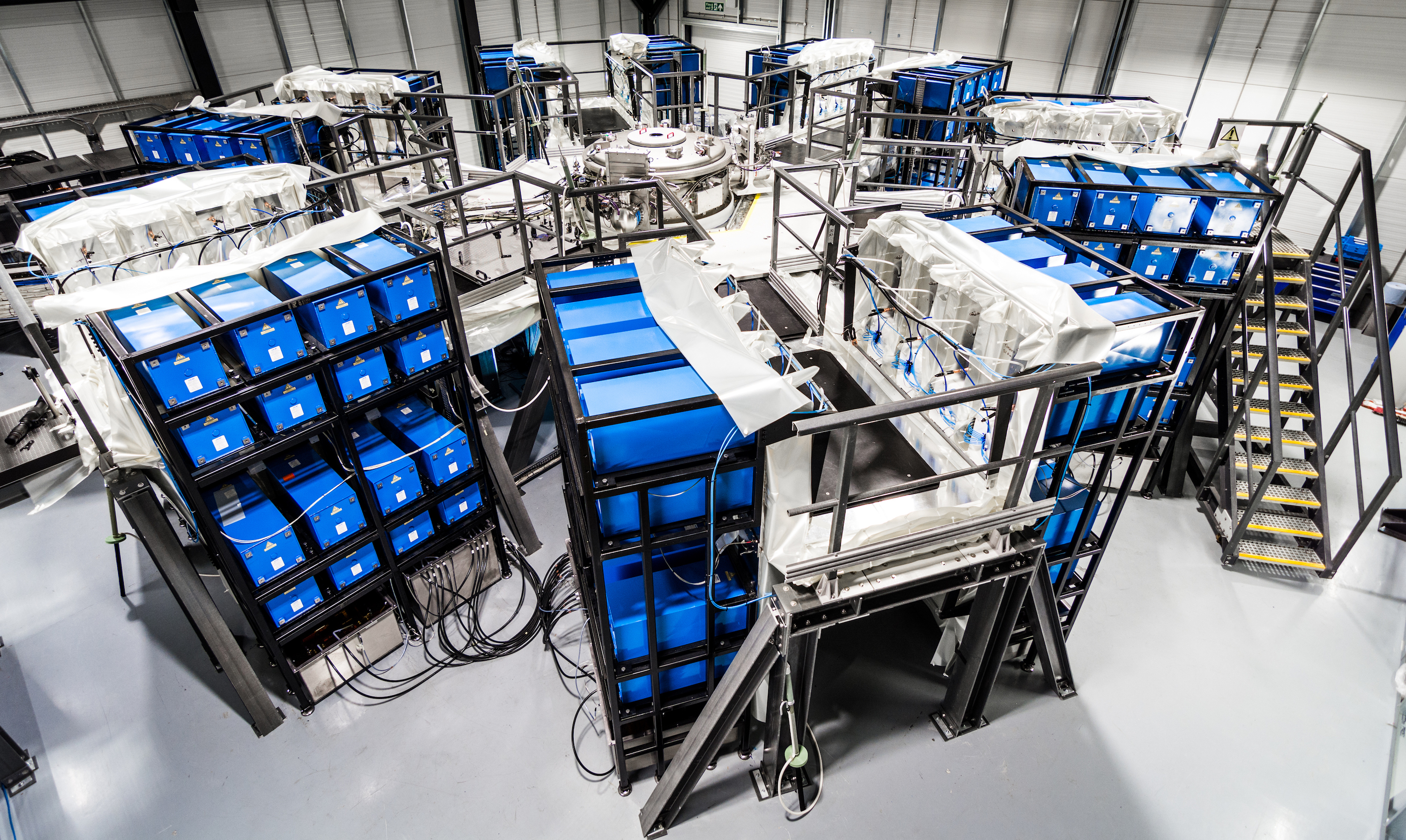 UK fusion machine uses 2.5MJ capacitor bank | Electronics Weekly