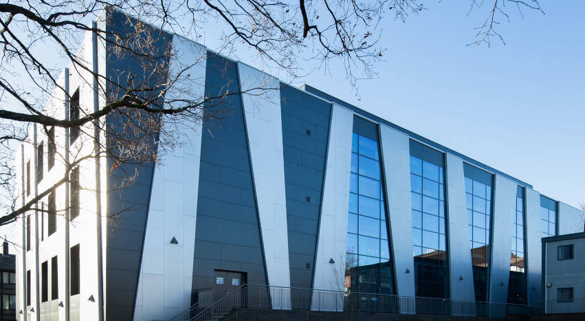 Royal Holloway opens electronics laboratory with Tektronix products ...