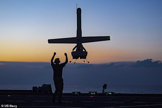 Meet V-Bat - the VTOL drone | Electronics Weekly