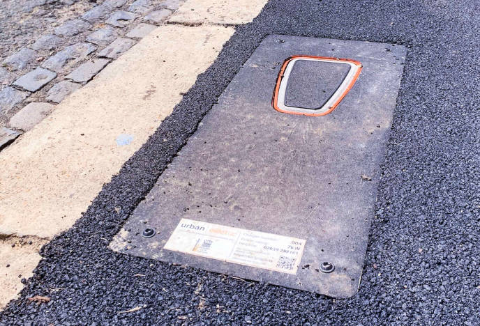 UK pop-up EV charging point saves street clutter | Electronics Weekly