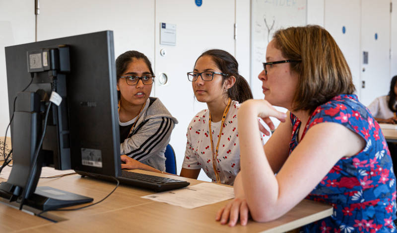 Raspberry Pi promotes computing to girls through GBIC programme ...