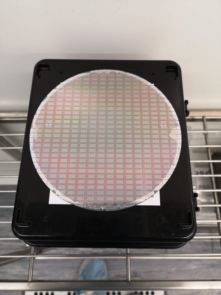 Plessey and Axus combine to push GaN-on-Si micro-LED | Electronics Weekly
