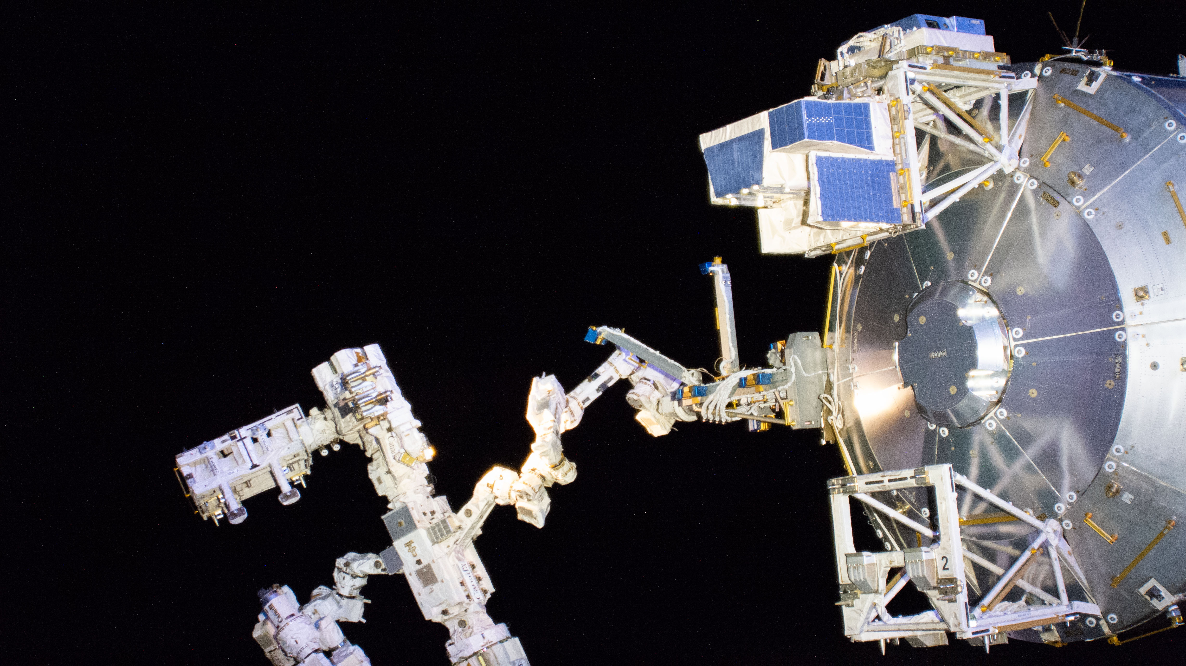 Picture of the Day: Commercial space facility docks with the ISS ...