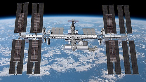 Six new Boeing solar arrays to power International Space Station ...