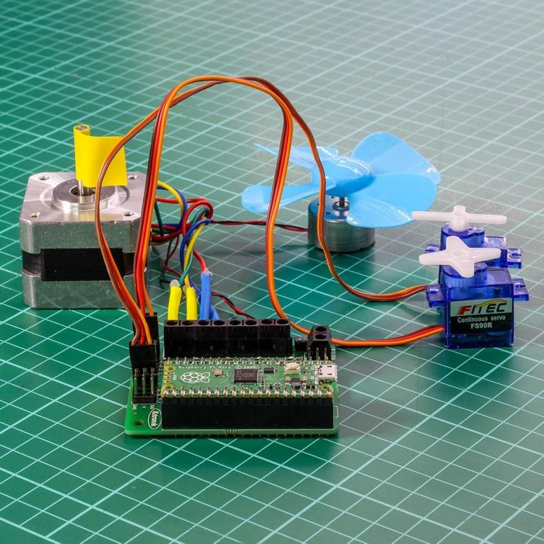 Kitronik plugs in a Robotics Board for Raspberry Pi Pico