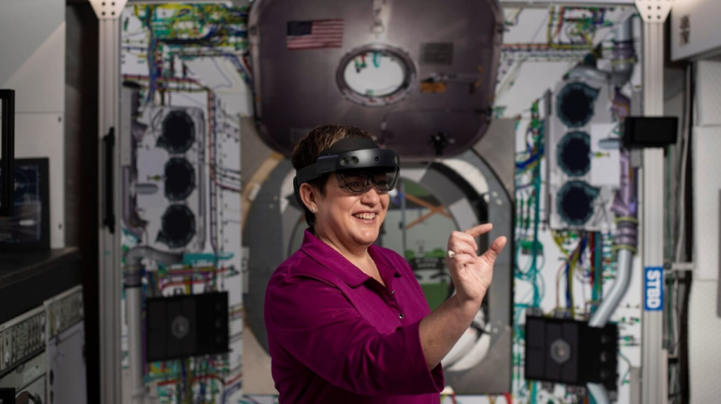 Lockheed Martin opens STAR Center manufacturing for Orion spacecraft ...
