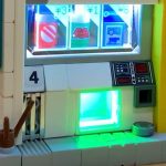 Arduino Uno gives life to Lego vending machine