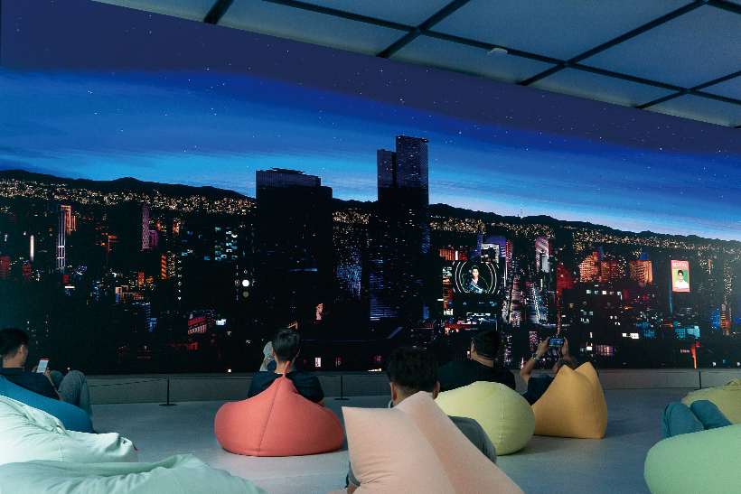 Gadget in Extremis: Samsung installs 600-inch 8K LED display at ...