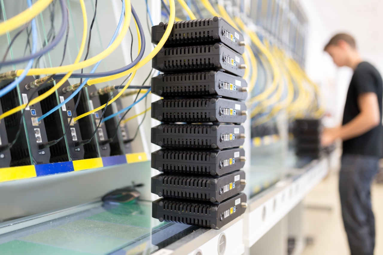 Broadcom, Charter, Comcast to develop unified DOCSIS chipsets ...