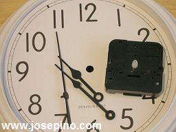 Broken Quartz Clock Hack Produces Timebase Generator | Electronics Weekly