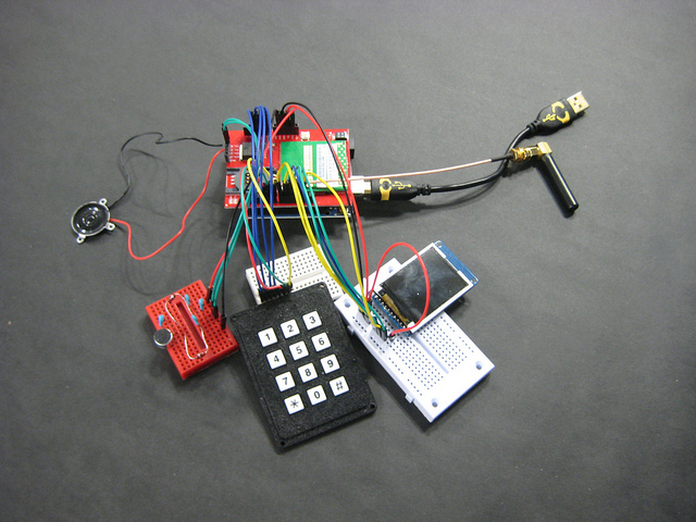 MIT student's DIY mobile phone | Electronics Weekly